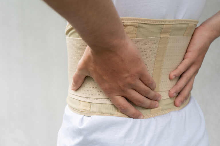 Dyskopatia lędźwiowa – objawy, leczenie i sposoby uśmierzania bólu ...